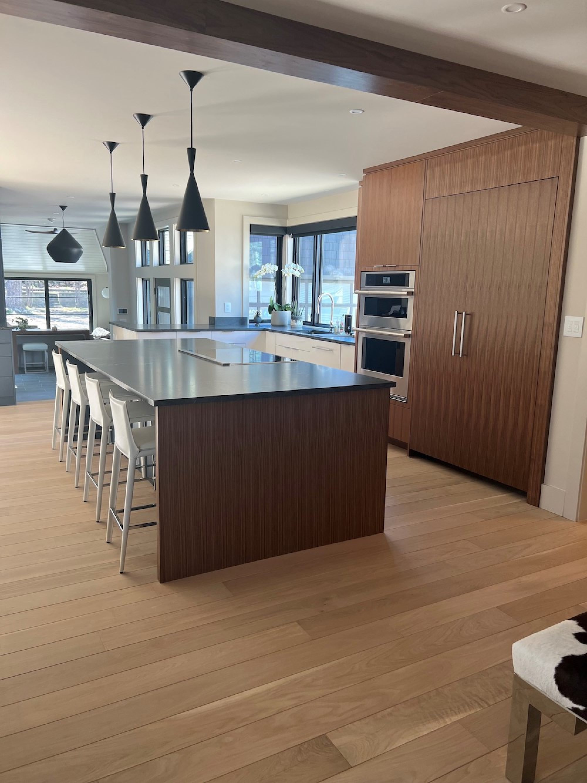 Kitchen Windows - Guest Blogger, Jane Grover-Slocum Hall Design